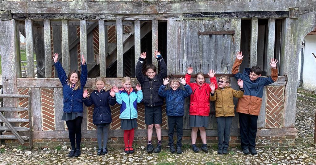 How learning outside the classroom builds connections | School Travel ...