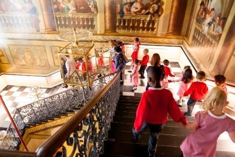 Bookings open for Historic Royal Palaces’ school programme | News ...